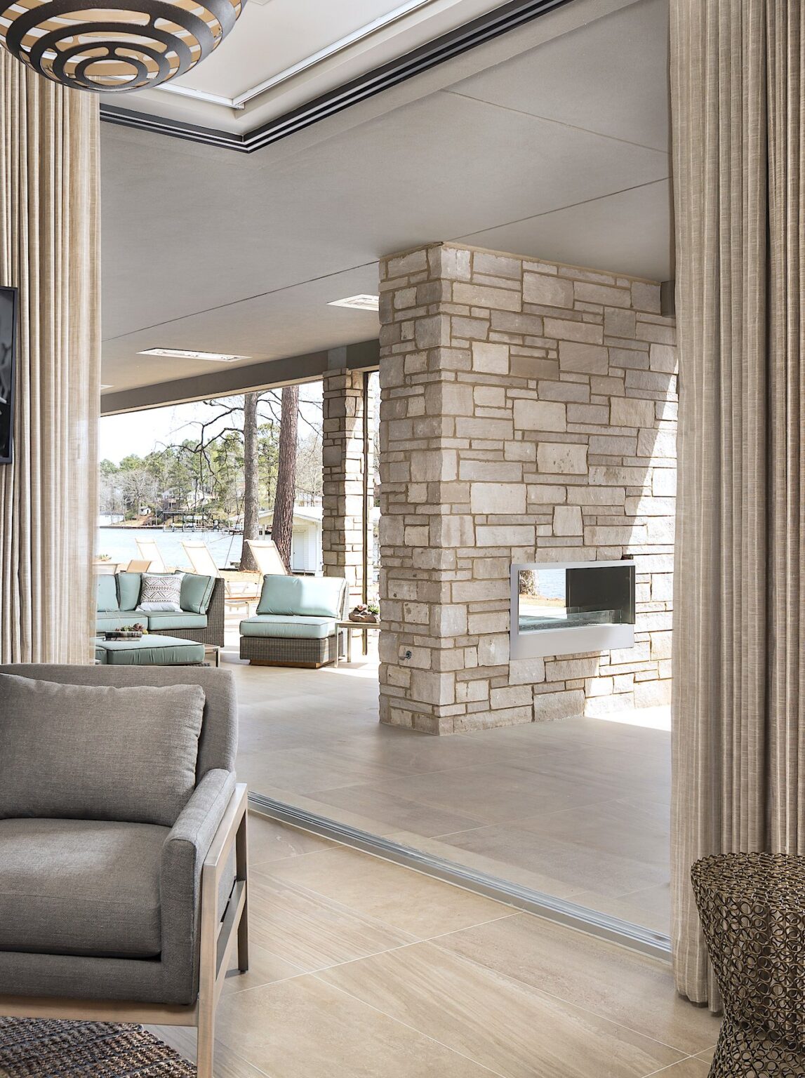 Stone Fireplace Ideas: A Guide to Styles, Colors, and Types - Polycor Inc.