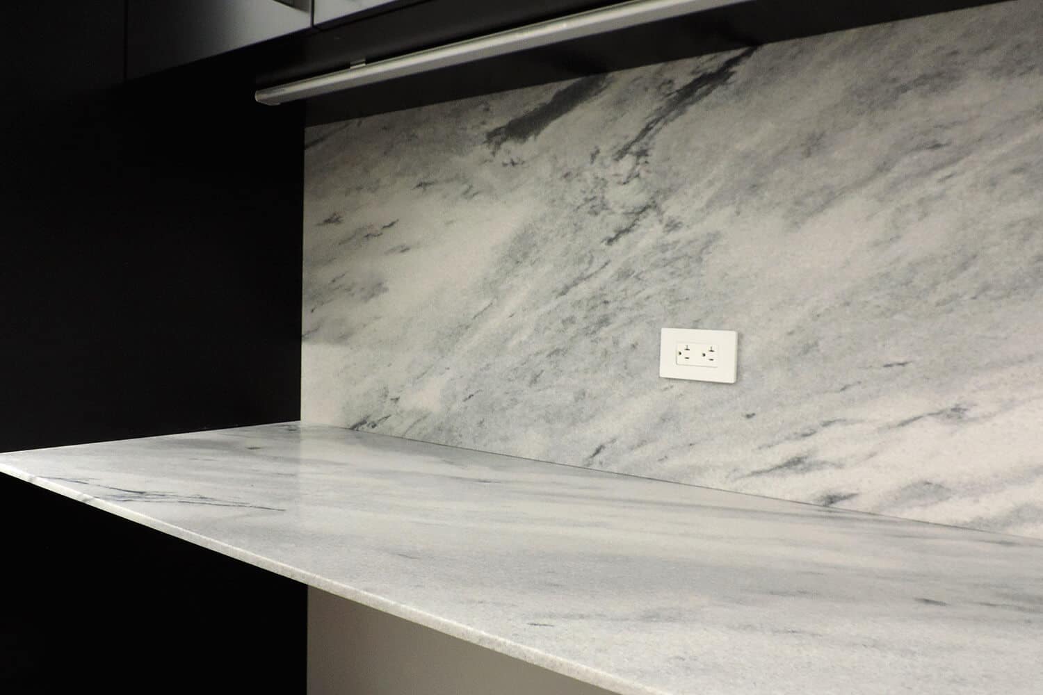 Minimal Marble Bathroom - Polycor Inc.