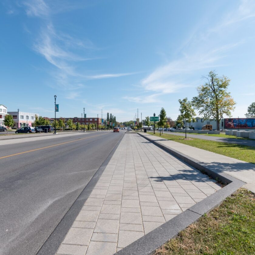 Richelieu Street Curbs - Polycor Inc.