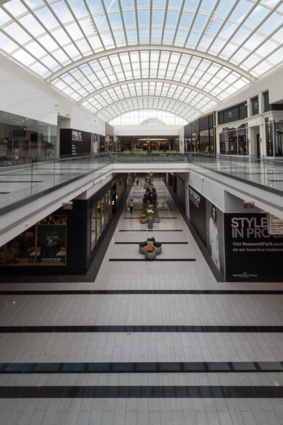 Roosevelt Field Mall - Polycor Inc.