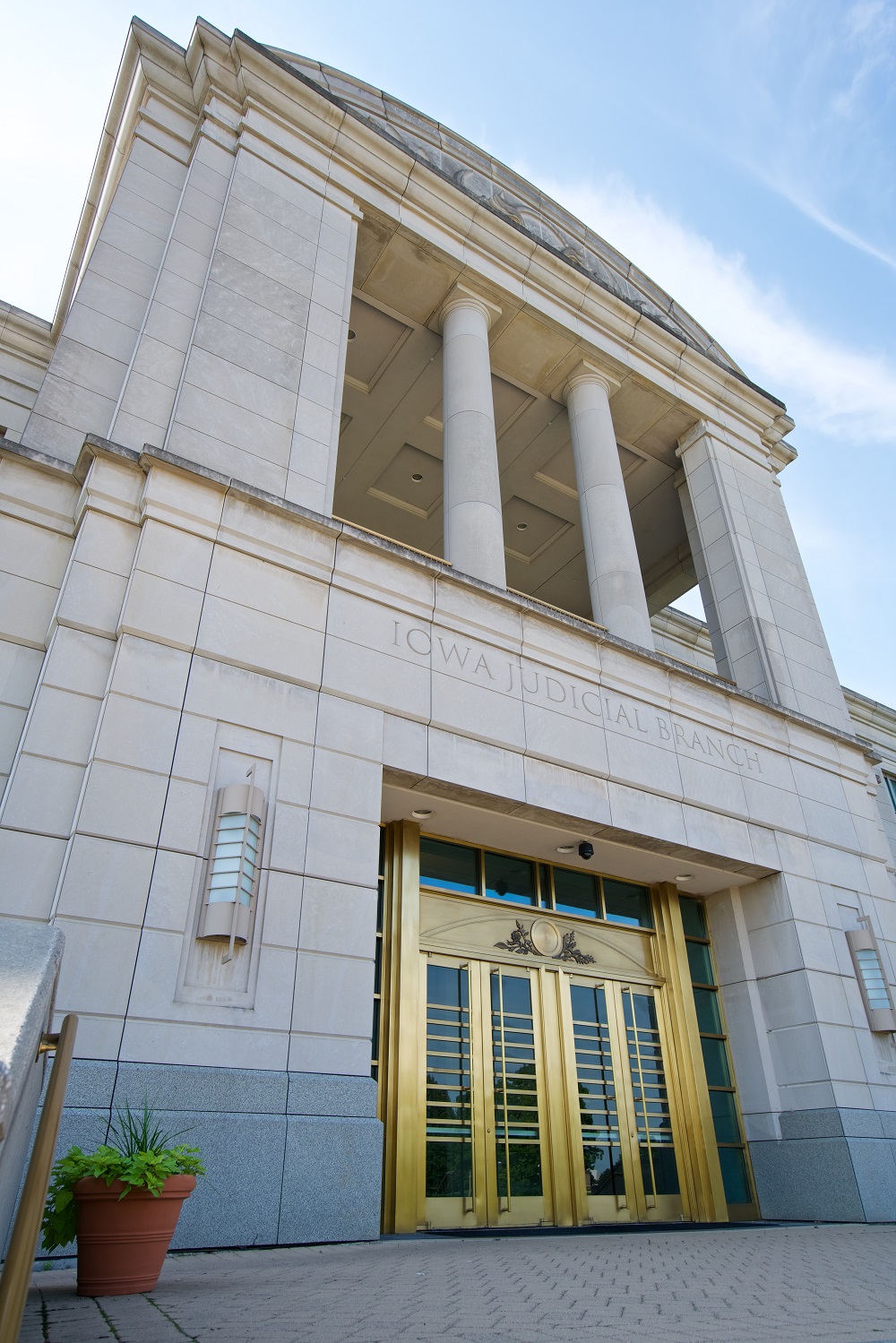 Iowa Judicial Building - Polycor Inc.