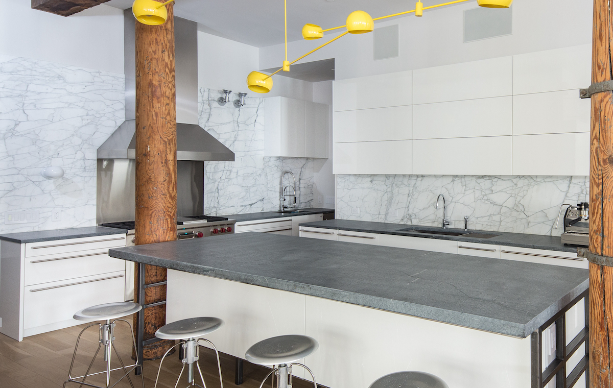 Industrial SoHo Loft Kitchen - Polycor Inc.