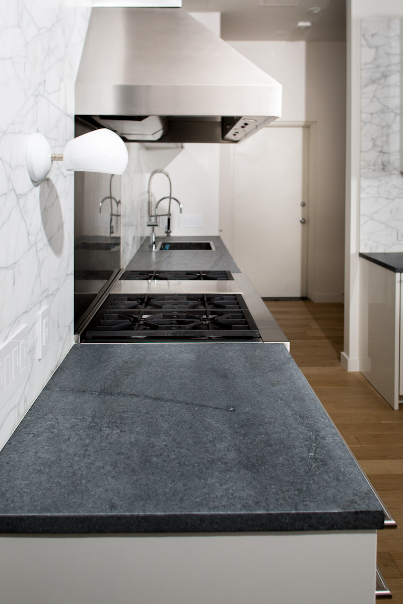 Industrial SoHo Loft Kitchen - Polycor Inc.