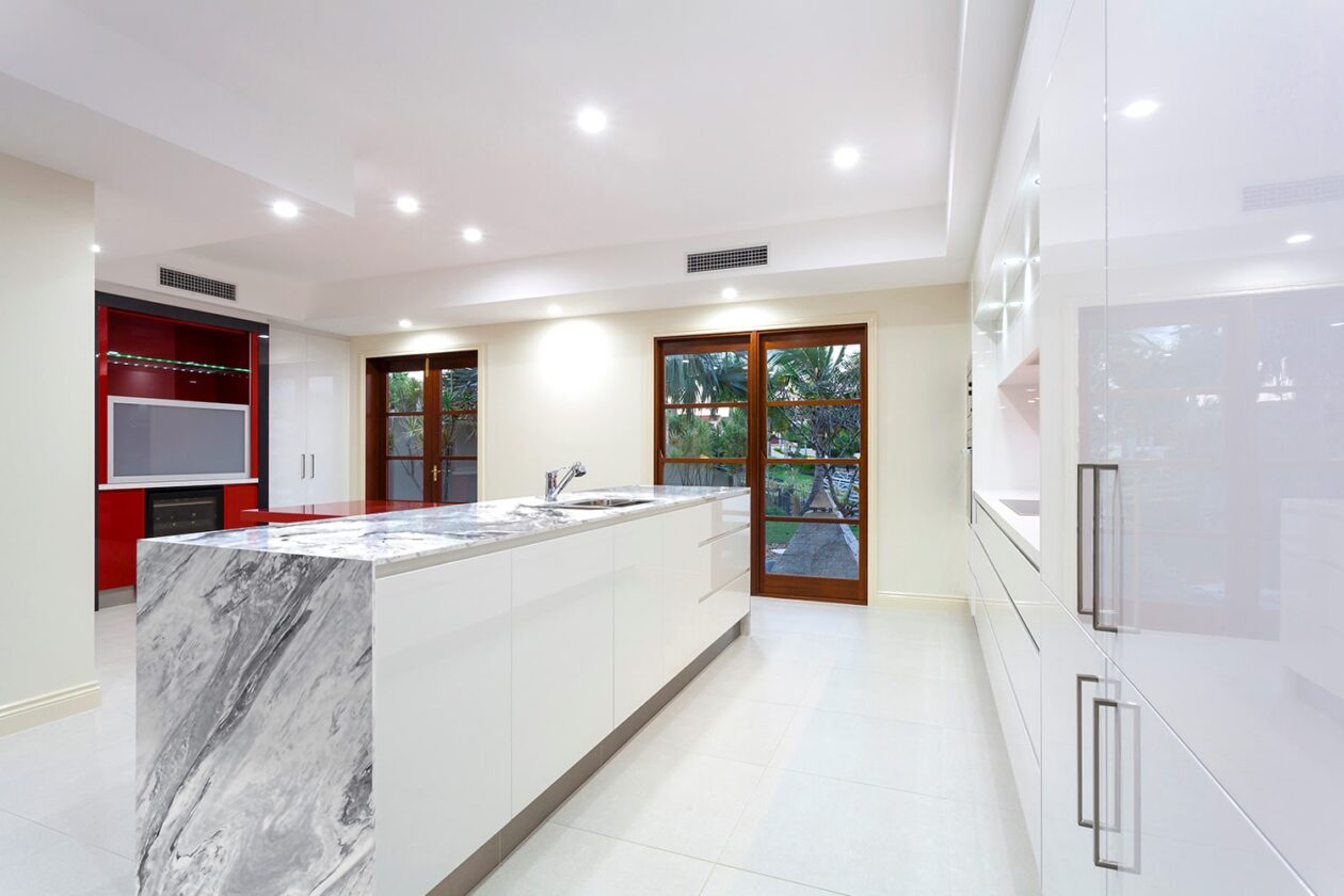 Minimal Ultra-Thin 1 CM Counters - Polycor Inc.