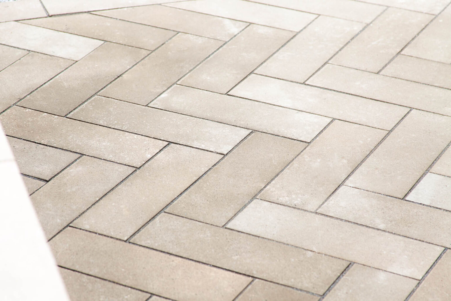 Natural Stone Paver Sizes: A Complete Guide to Dimensions and Design ...