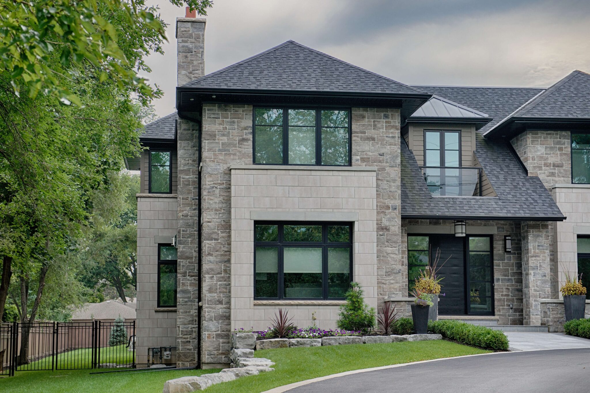 Sills - Polycor Inc.