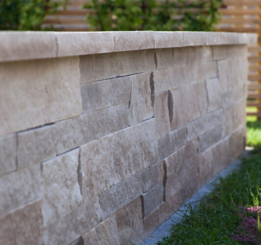 Walls & Caps - Polycor Inc.