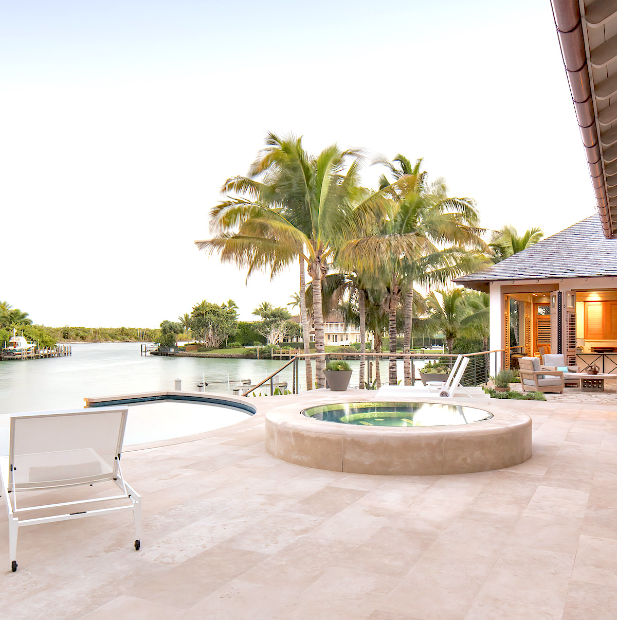 Floor & Pavers - Polycor Inc.