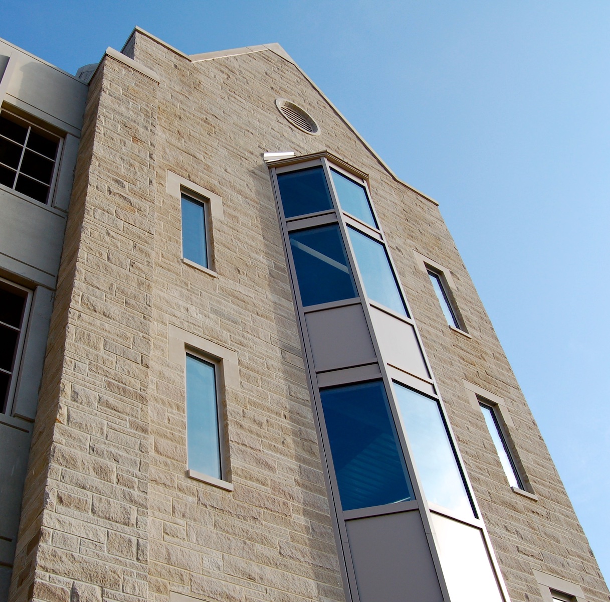 Handset Systems - Polycor Inc.