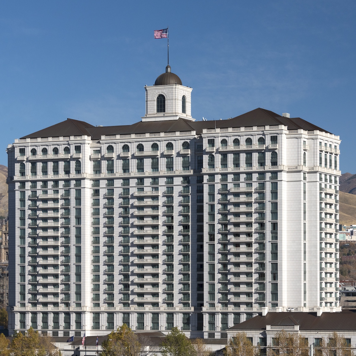 Handset Systems - Polycor Inc.