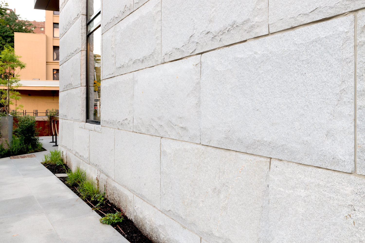 Handset Systems - Polycor Inc.