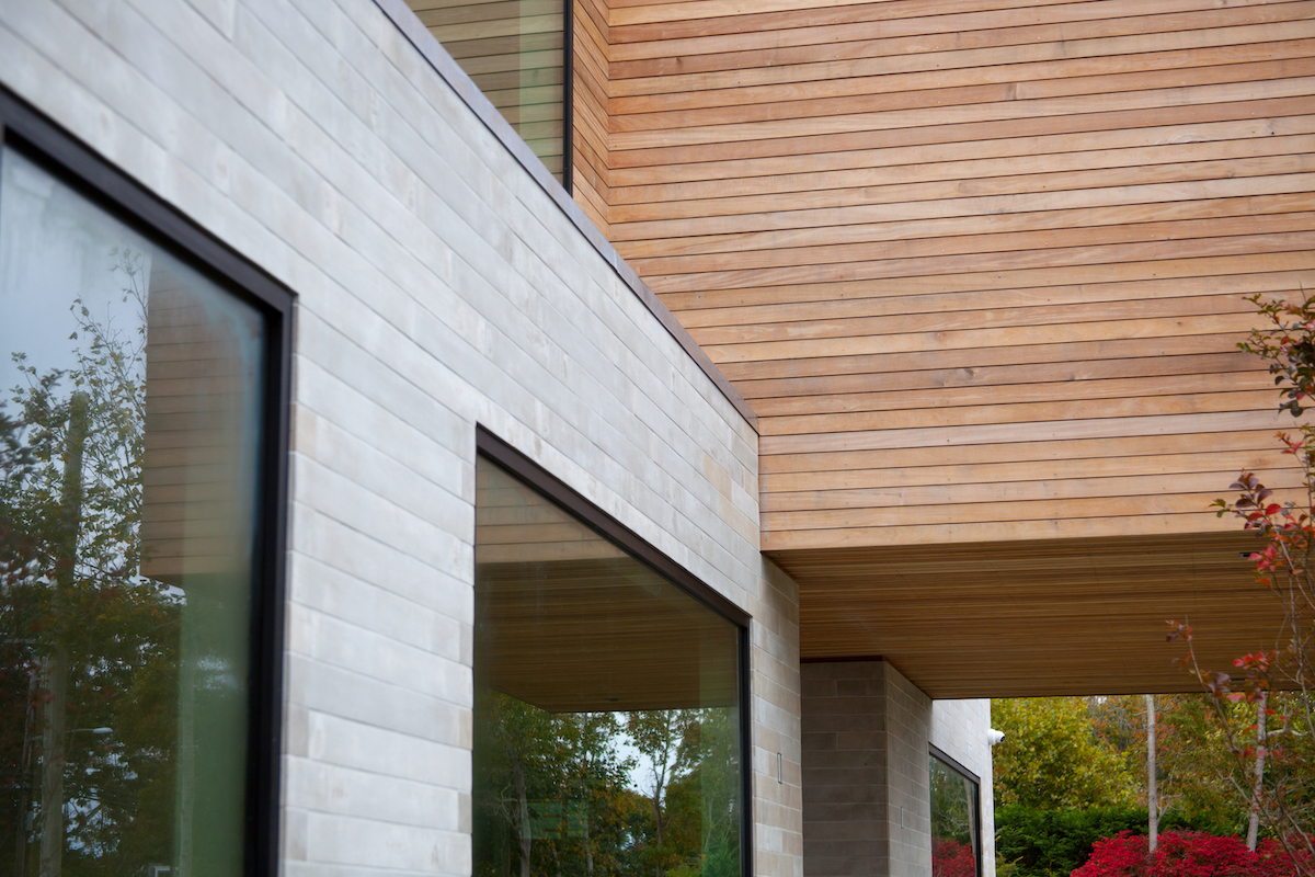 Minimal Hamptons Beach House - Polycor Inc.