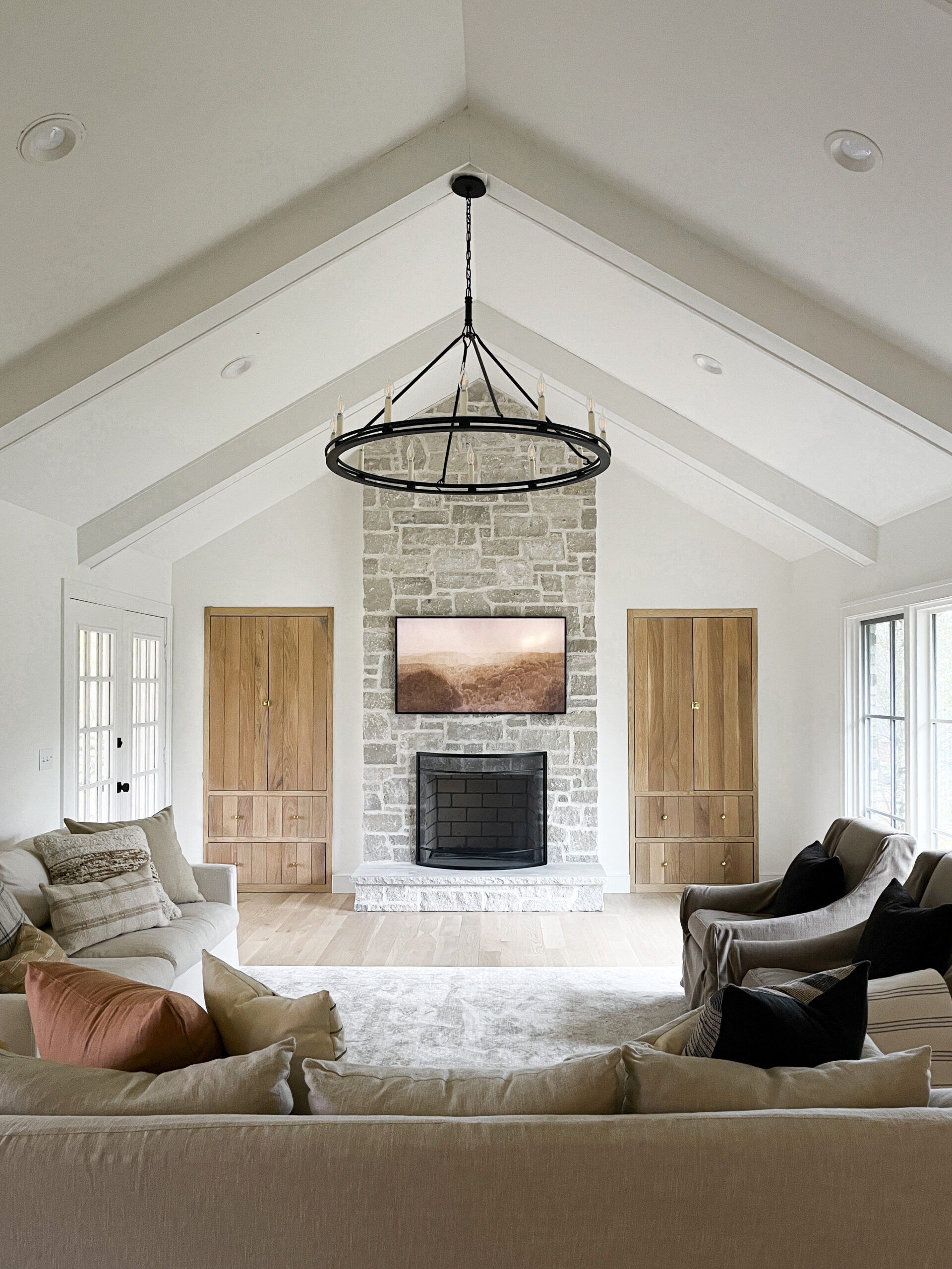 Stone Fireplace Ideas: A Guide to Styles, Colors, and Types - Polycor Inc.