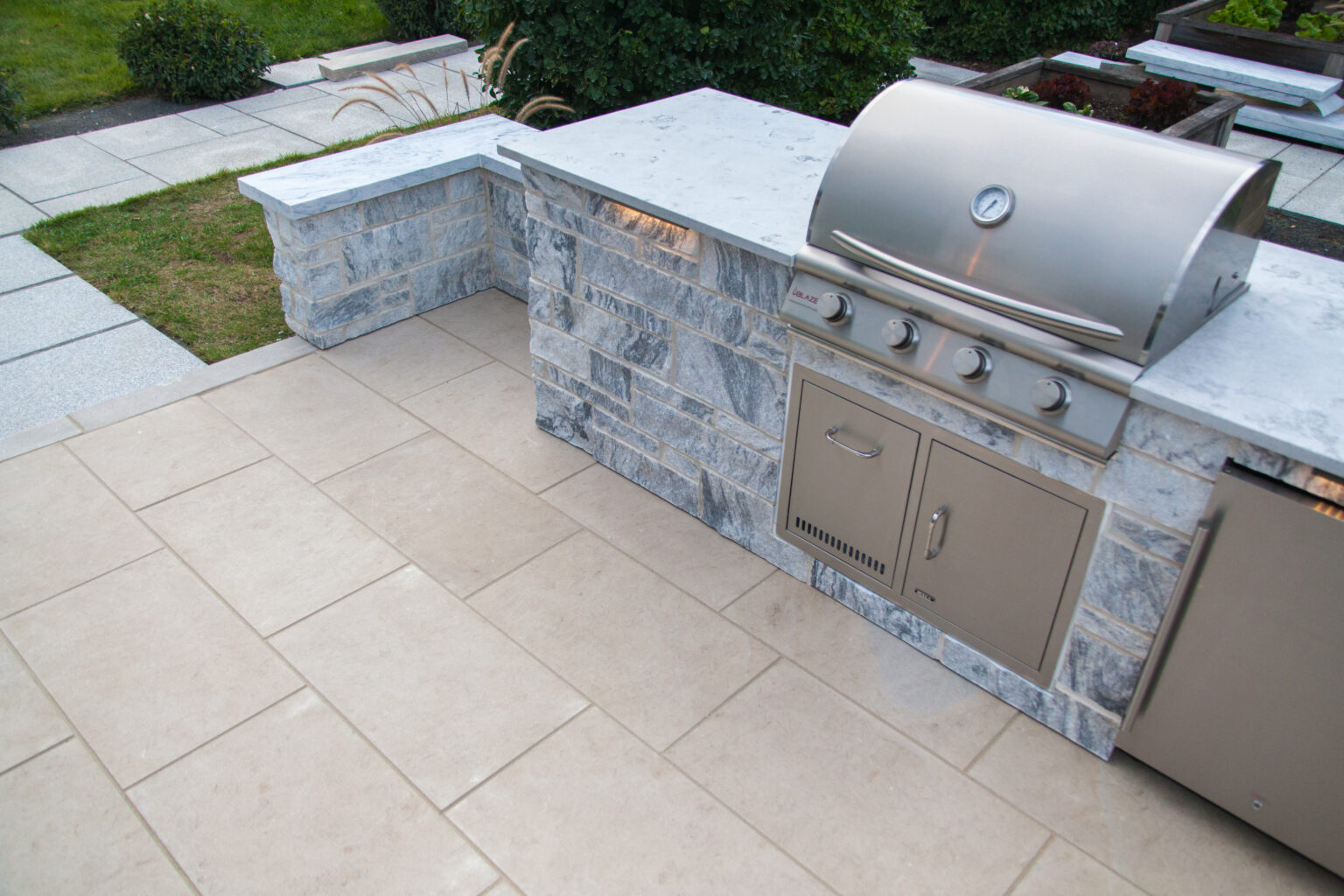 Natural Stone Paver Sizes: A Complete Guide to Dimensions and Design ...