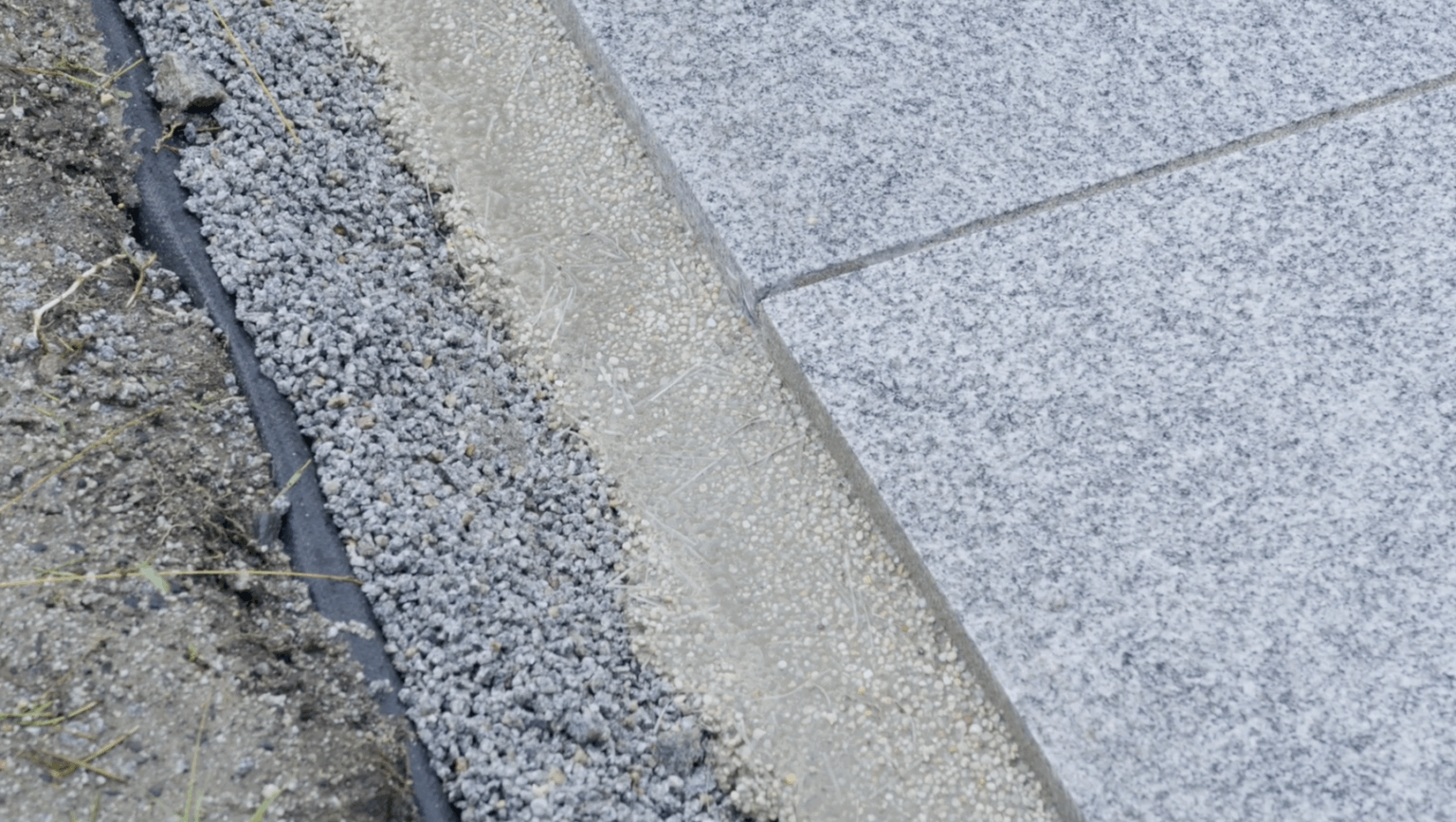 Edge Restraints: The Differences, Pros and Cons - Polycor Inc.